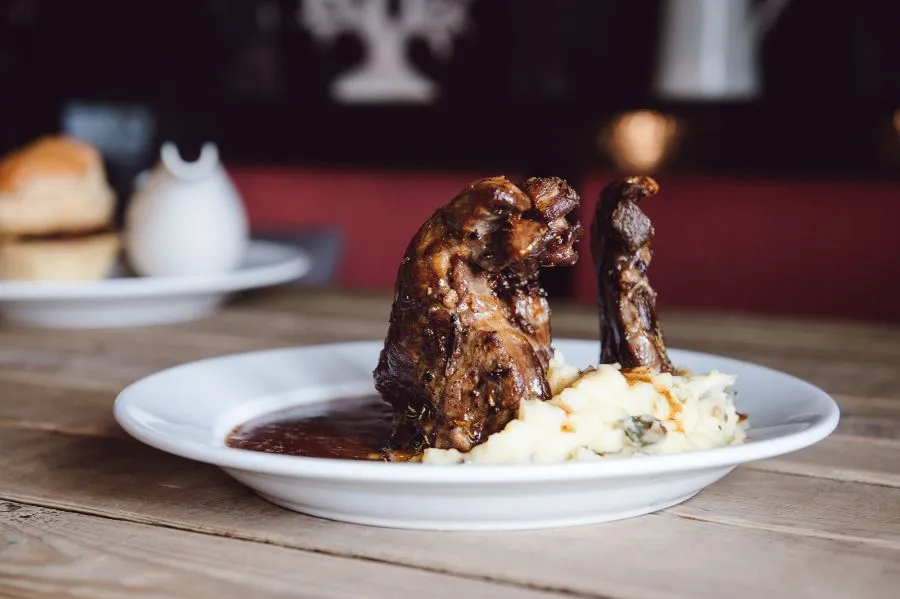 Delicious Home-Cooked Meals & Local Ales | The Street Head Inn